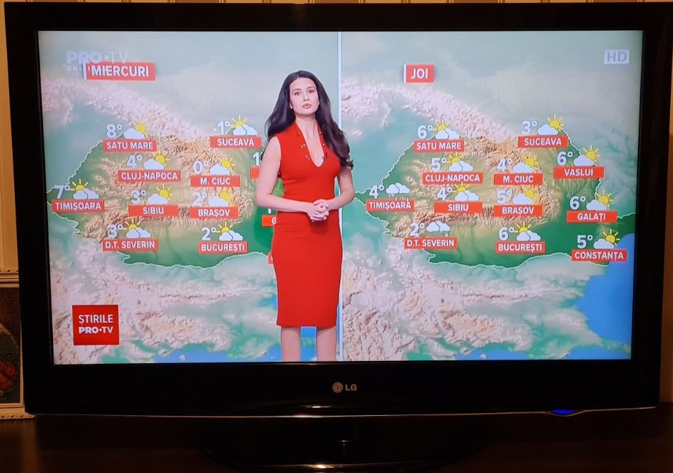 Vind televizor LG Model:42LH30