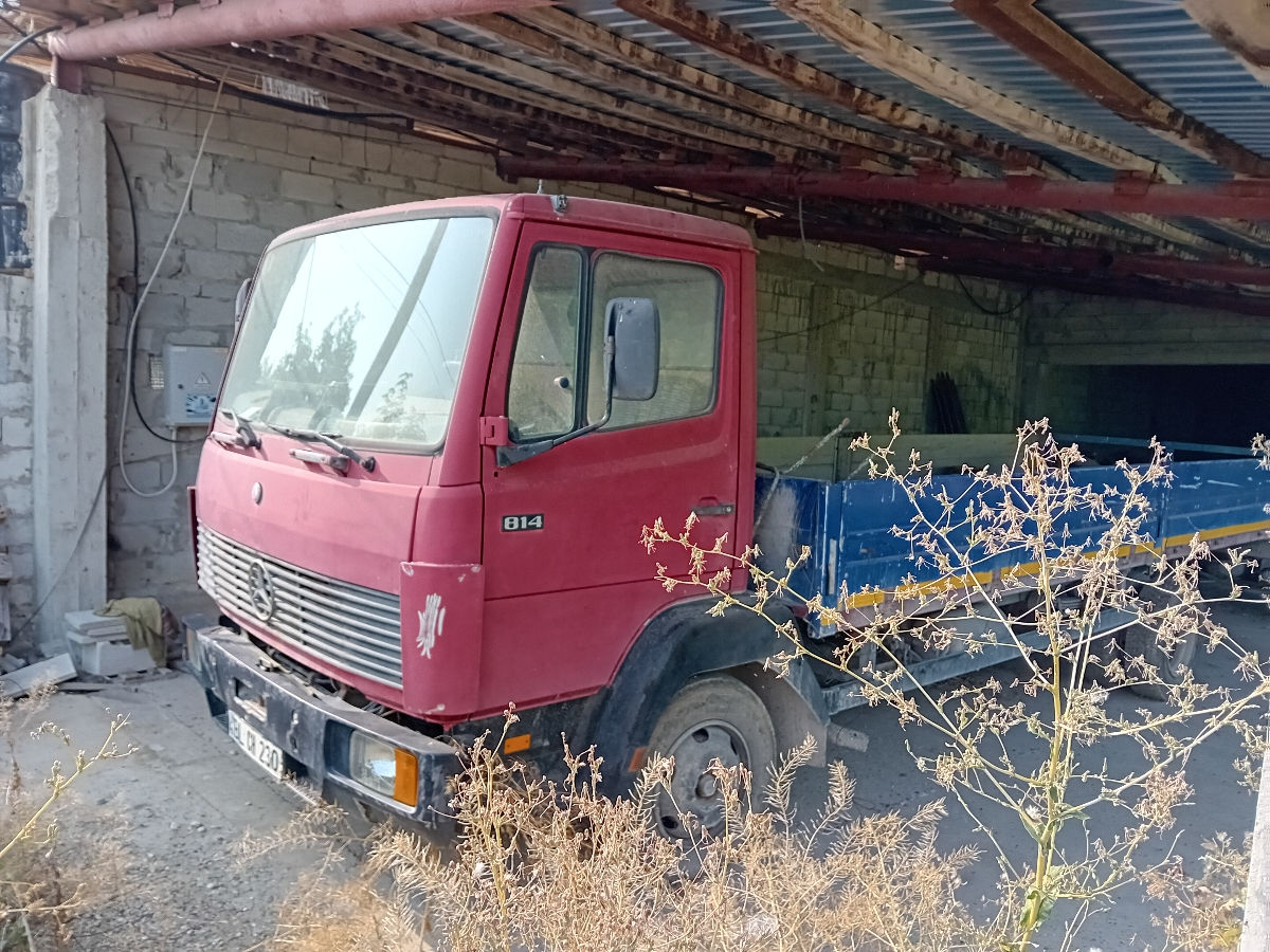 Mercedes 814