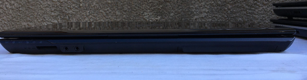 Ноутбук Fujitsu AH532