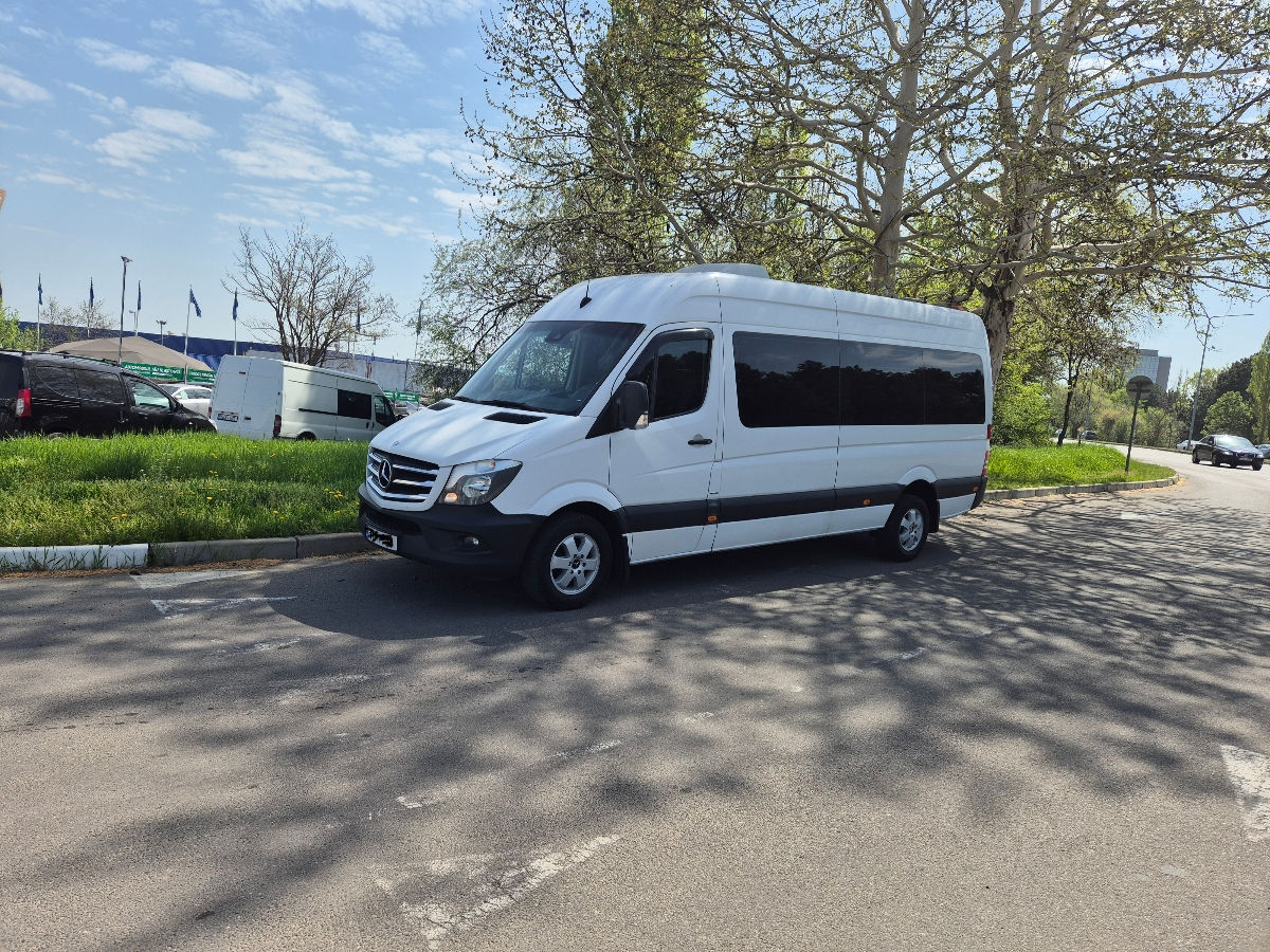 Mercedes Sprinter 9 Locuri an. 2014 cu rulaj, Diesel, 21000