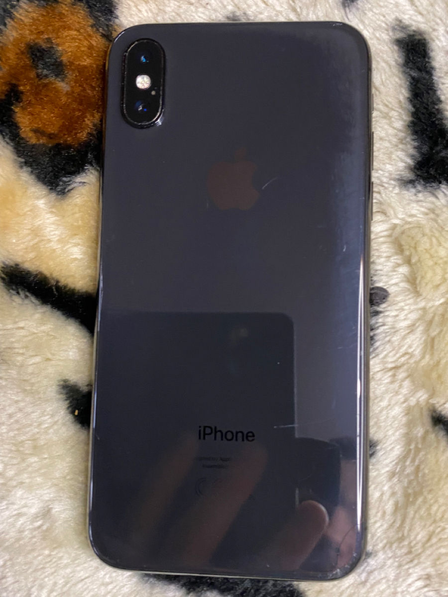 iPhone x,64 gb