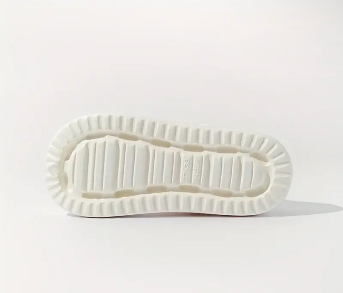 Slapi pentru fetite Hello Kitty - noi !Marimea 28