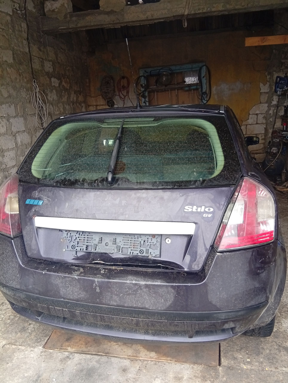 Fiat Stilo an. 2002 cu rulaj 150000 km, Benzină, 500
