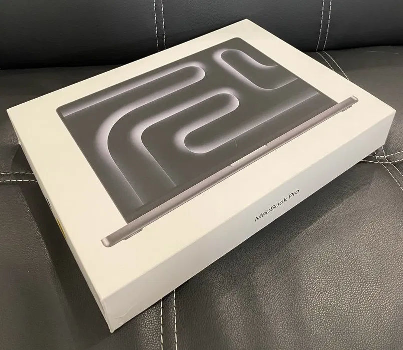 New Apple MacBook Pro 16.2'' M3 chip 18C GPU 36 GB Ram ! Model 2024 ...