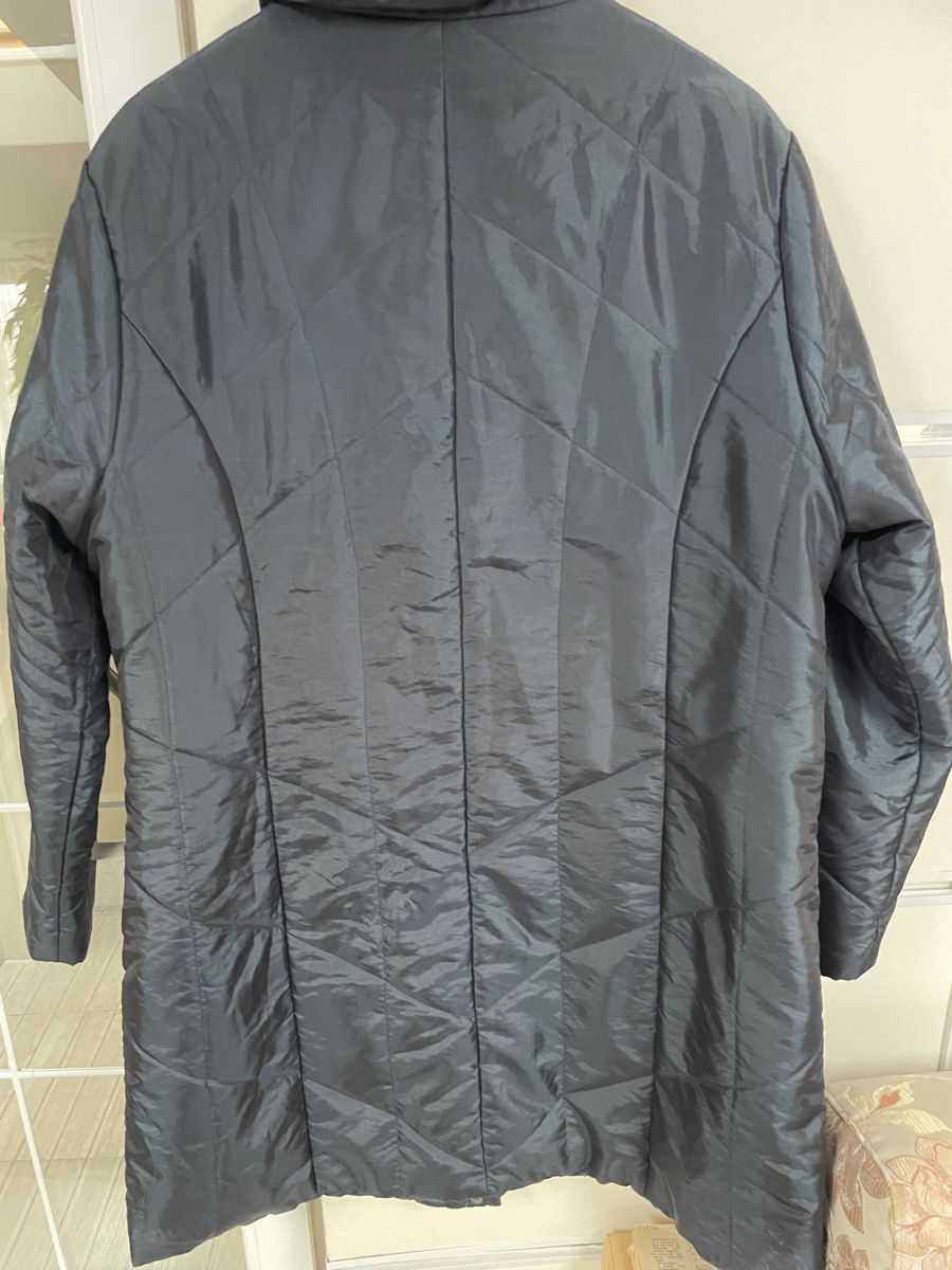 пальто на синтепоне разм 54 56 в идельном состоянии 450 лей