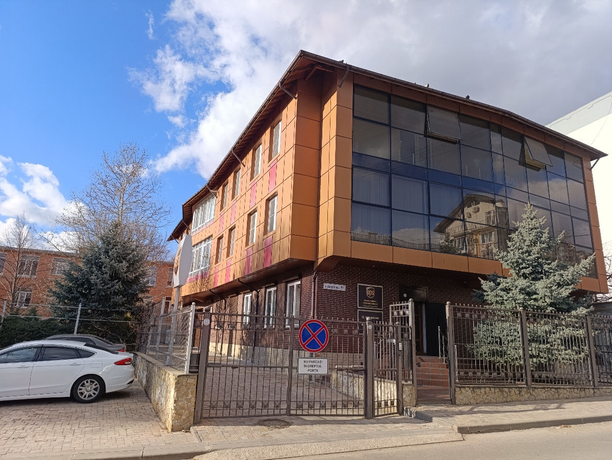 Vinzare Cladire Comerciala / Продажа Коммерческого Здания