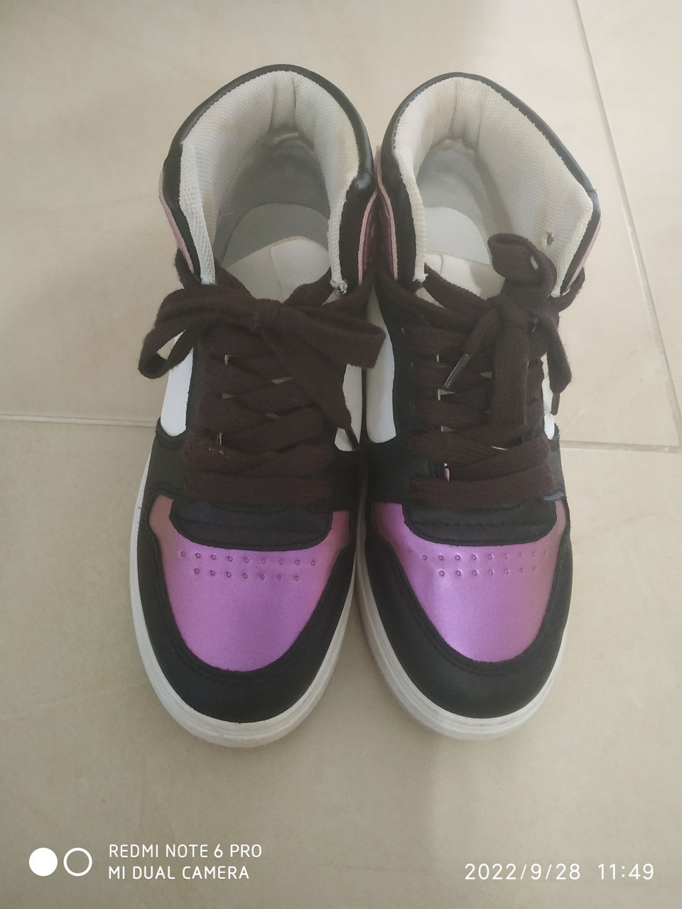 Adidași pentru fete