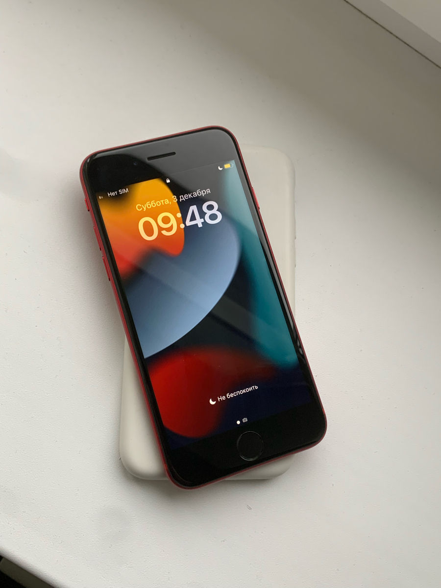 iphone se (2020) red