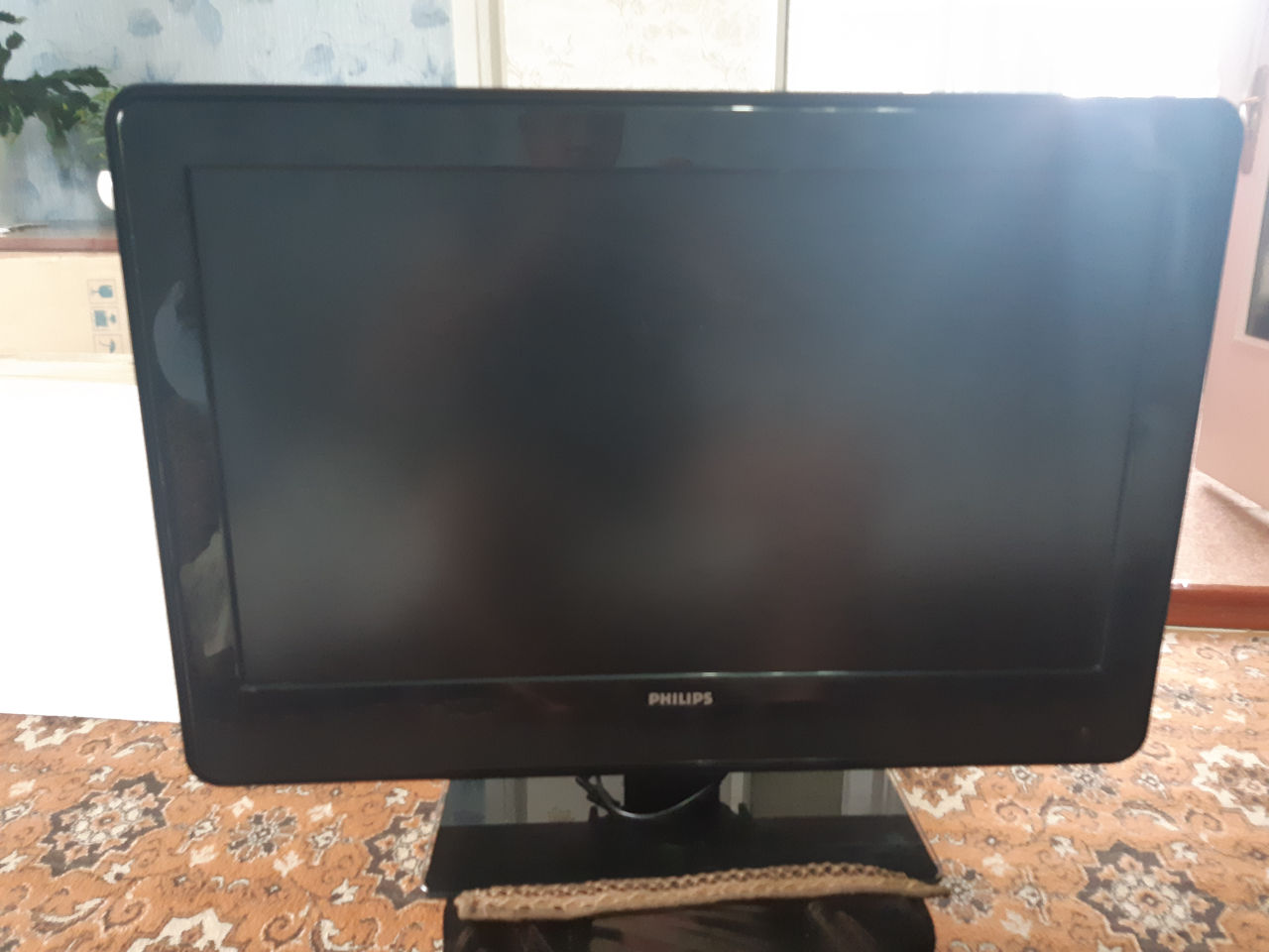 Prodam televizor PHILIPS