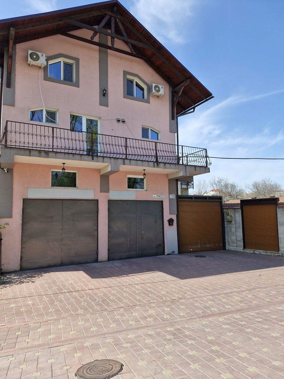 Casa particulara de locuit