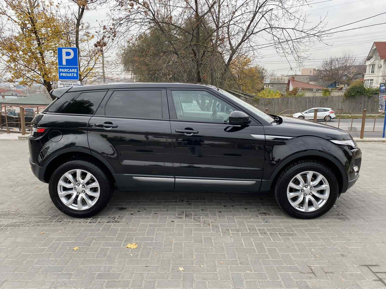 Land Rover Range Rover Evoque an. 2015 cu rulaj 114000 km, Diesel, 14700