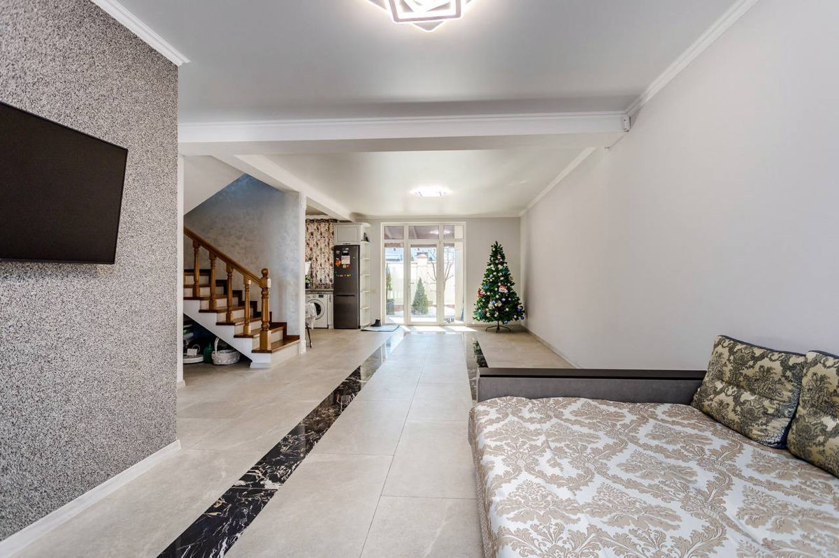 Spre vanzare casa de tip duplex in Durlesti