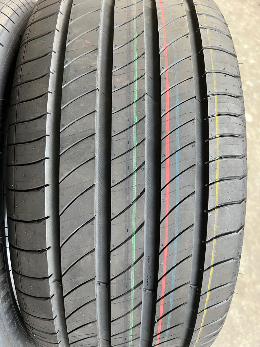 235/45 R20 Michelin noi