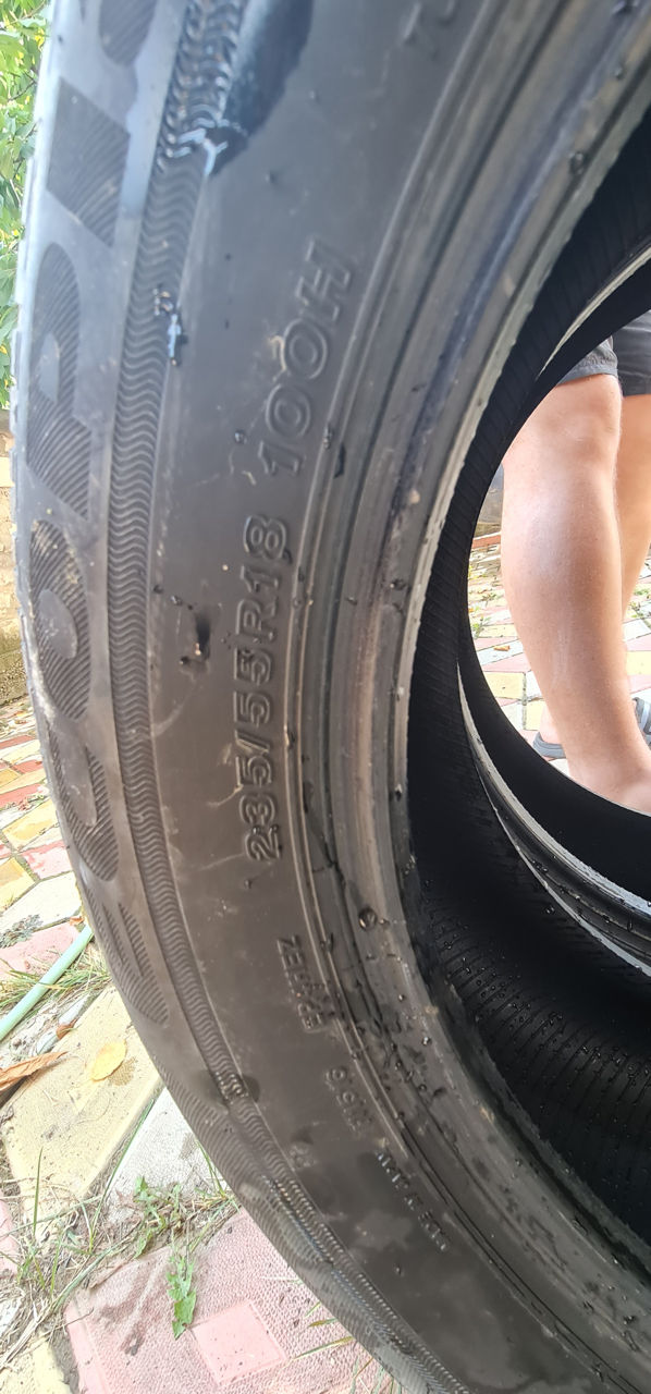 Vînd anvelope foarte bune