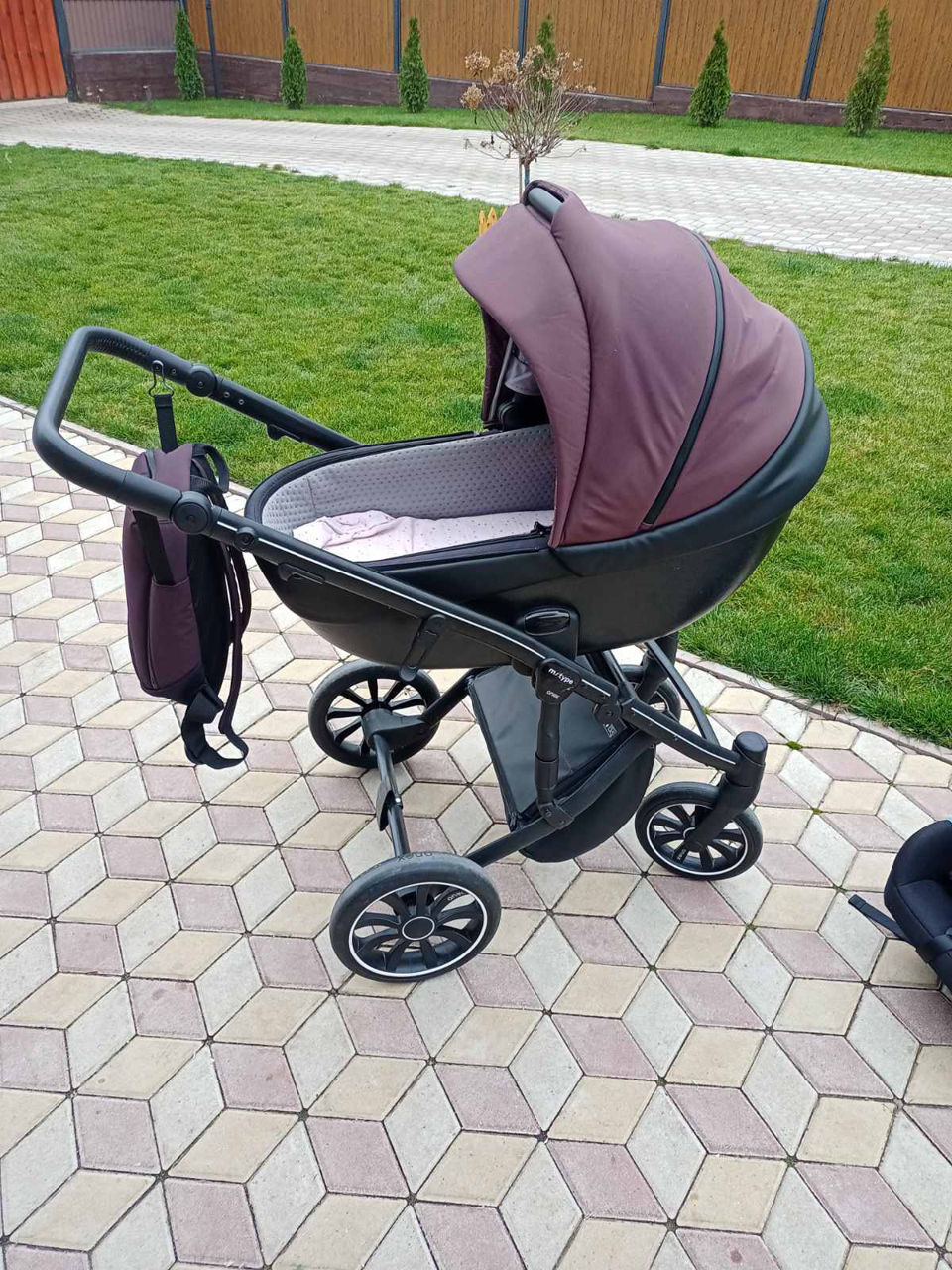 Cărucior Anex E-Type