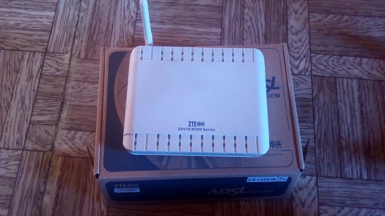 Modem Wifi ZTE ZXV10 W300, suporta IPTV