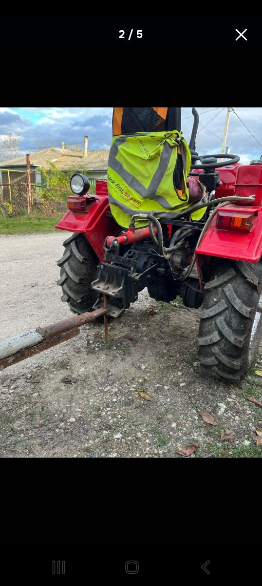 Se vinde tractor