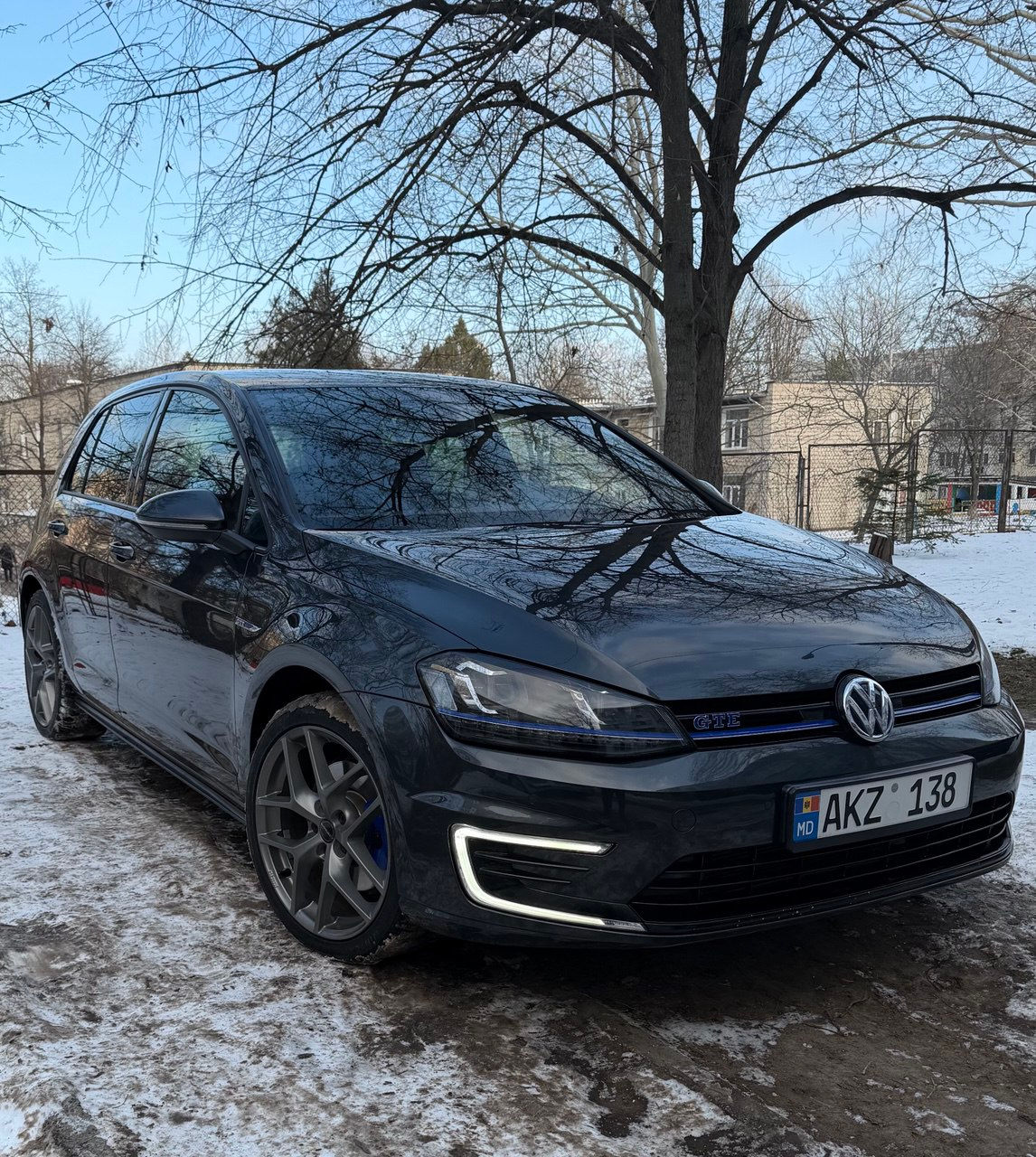 Volkswagen Golf an. 2015 cu rulaj 223550 km, Plug-in Hybrid (benzină ...