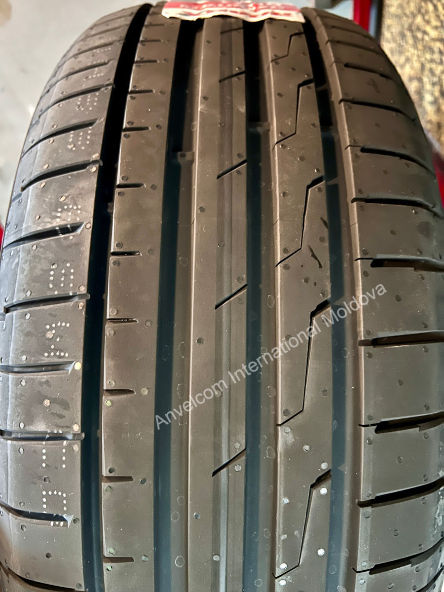 R17 225/50 RoadX RXMotion DU71