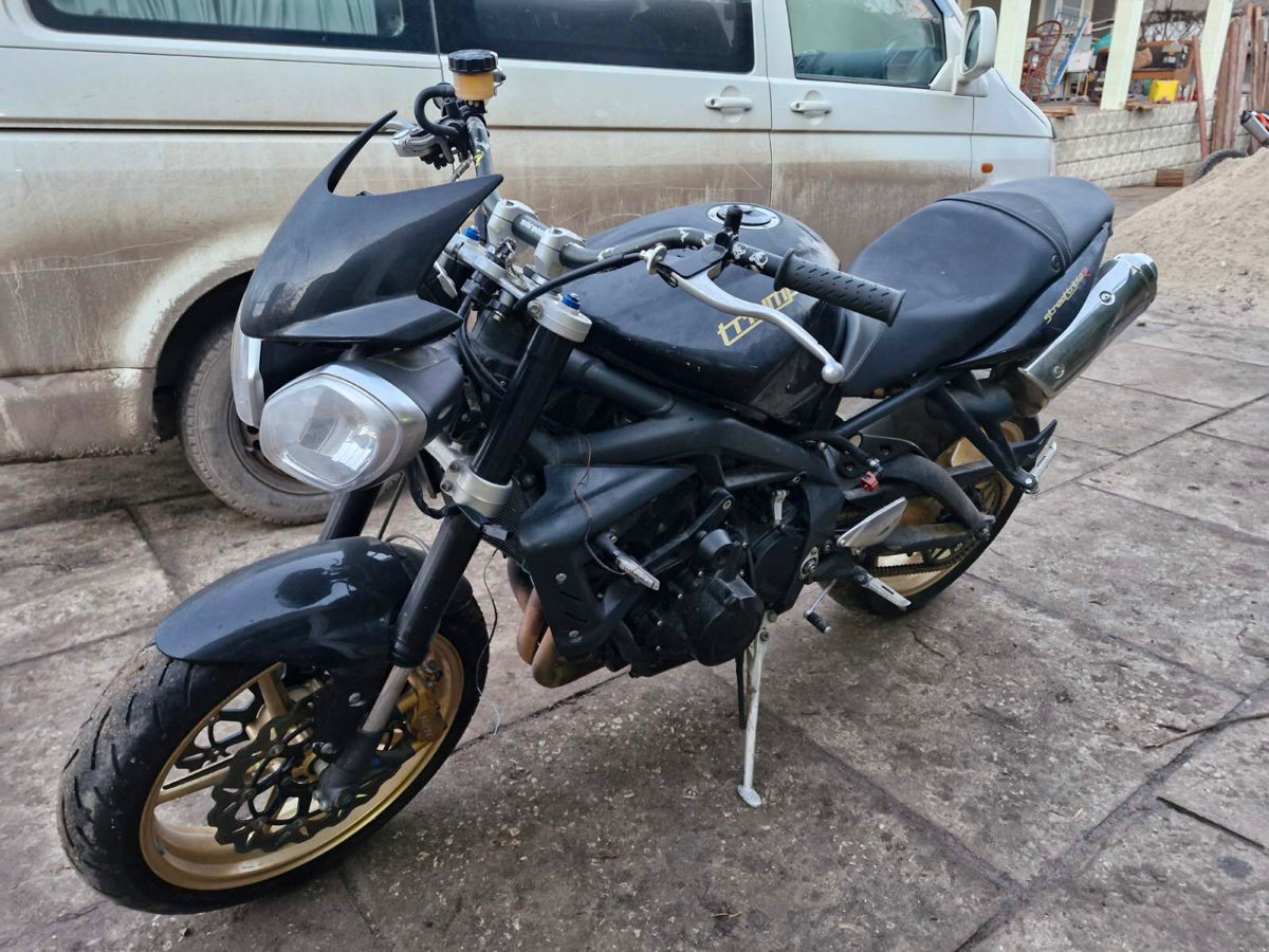 Triumph Street triple 675R