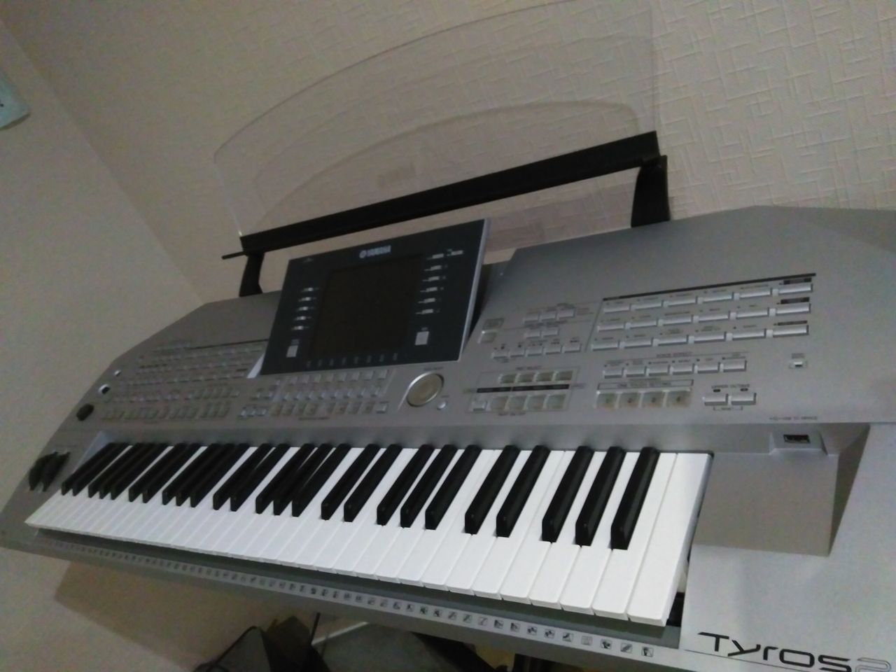 Tyros 2 stare perfectă