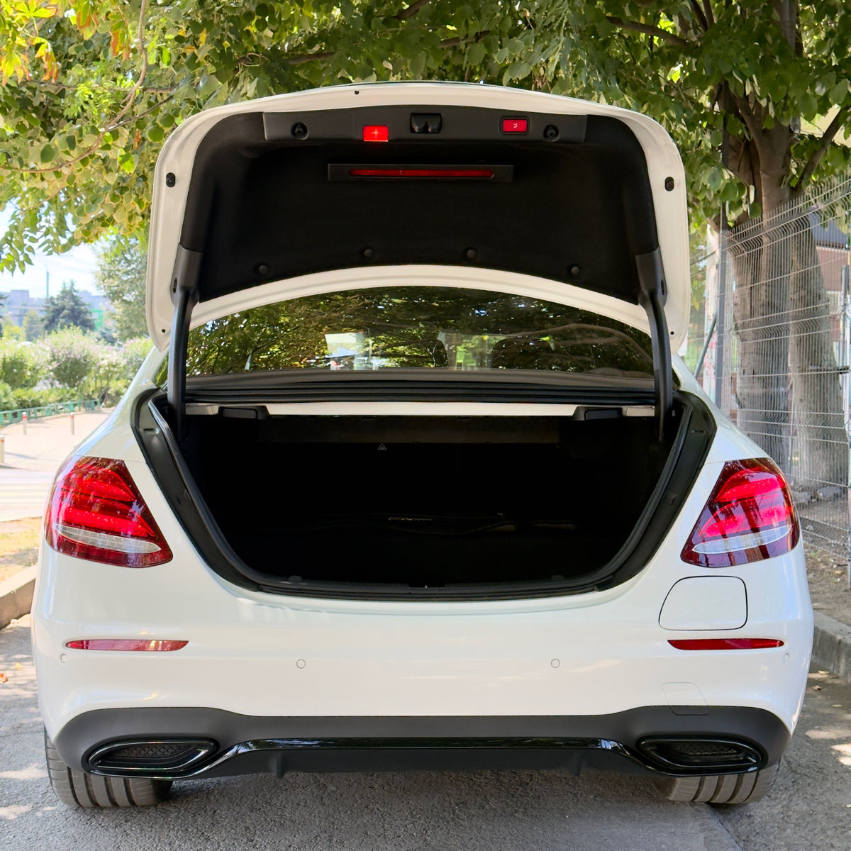 Mercedes E-Class AMG an. 2019 cu rulaj 86000 km, Plug-in Hybrid (diesel), 30900