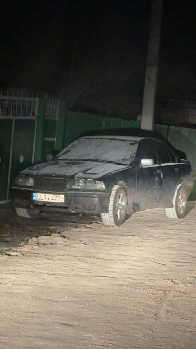 BMW 3 Series an. 1995 cu rulaj 300000 km, Benzină, 1200
