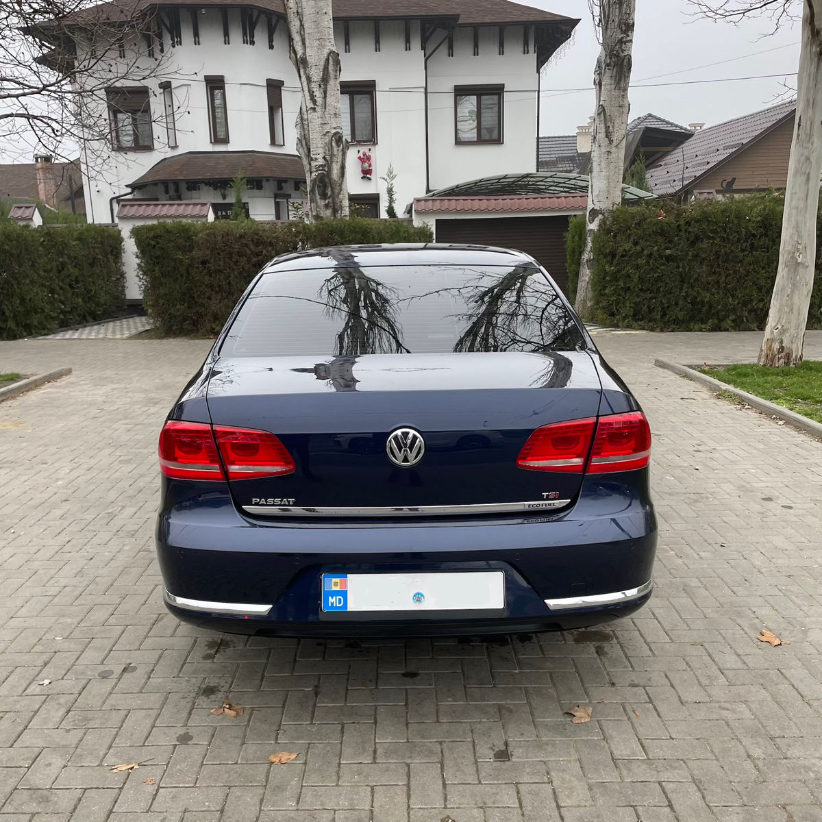 Volkswagen Passat an. 2012 cu rulaj 14 km, Gaz / Benzină (metan), 7500