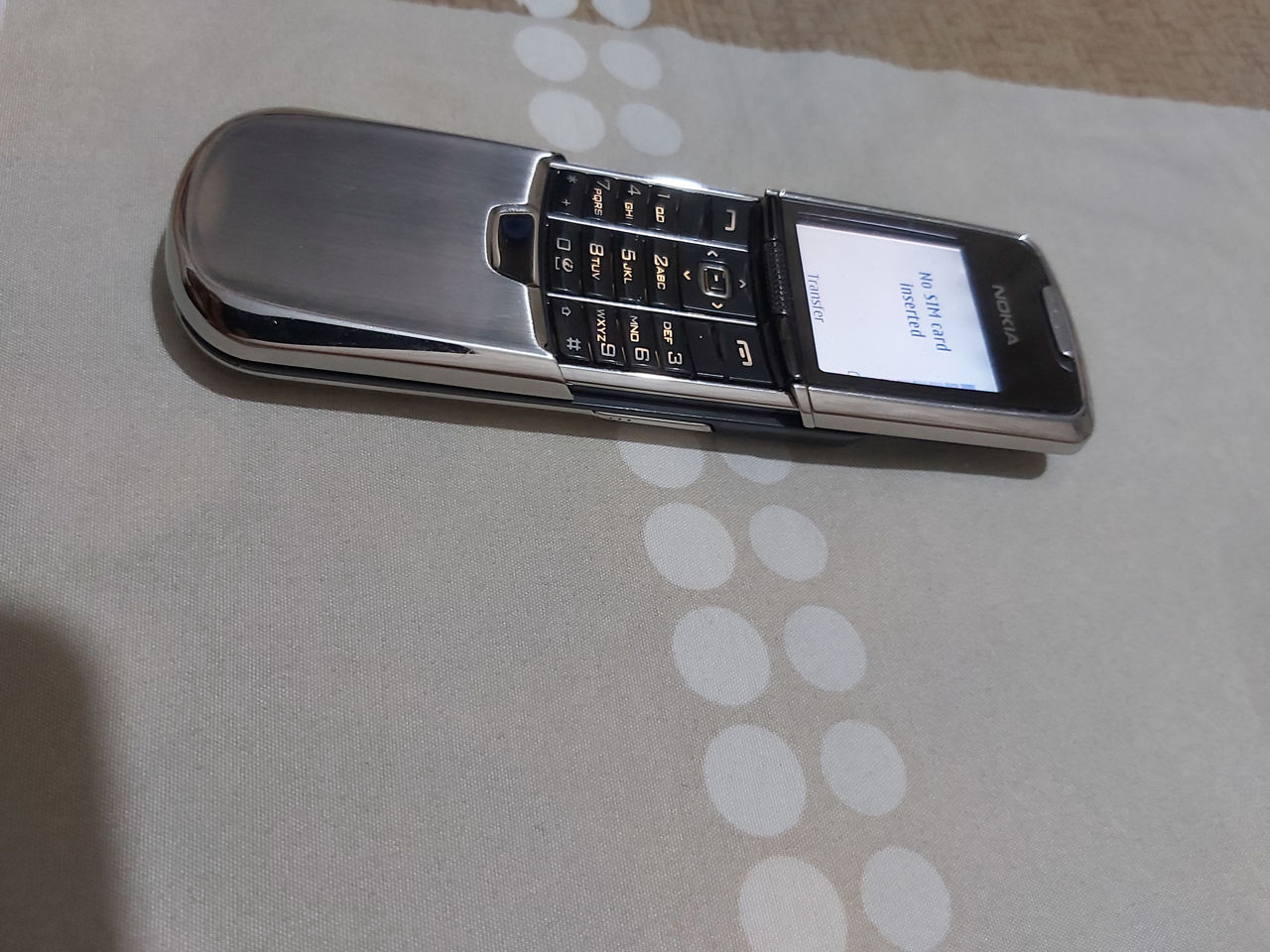 Продам Nokia 8800 business class в хорошем состоянии