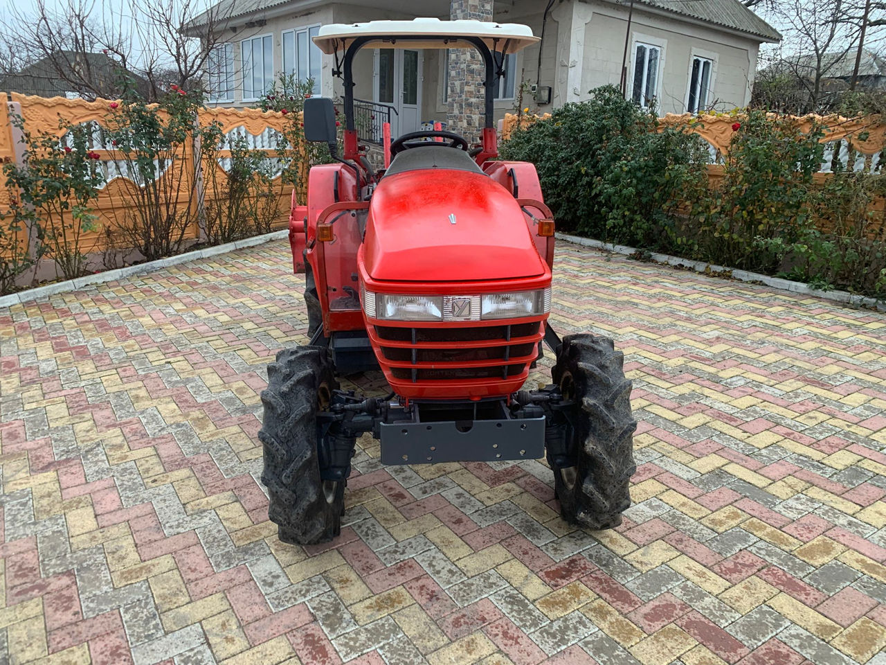 Tractor Japonez Yanmar AF330 + Freza. 33 CP, 4WD