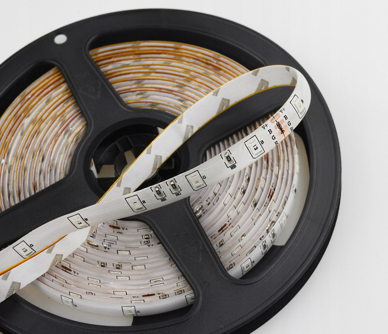 RGB Stripe для декорирования вашего дома.