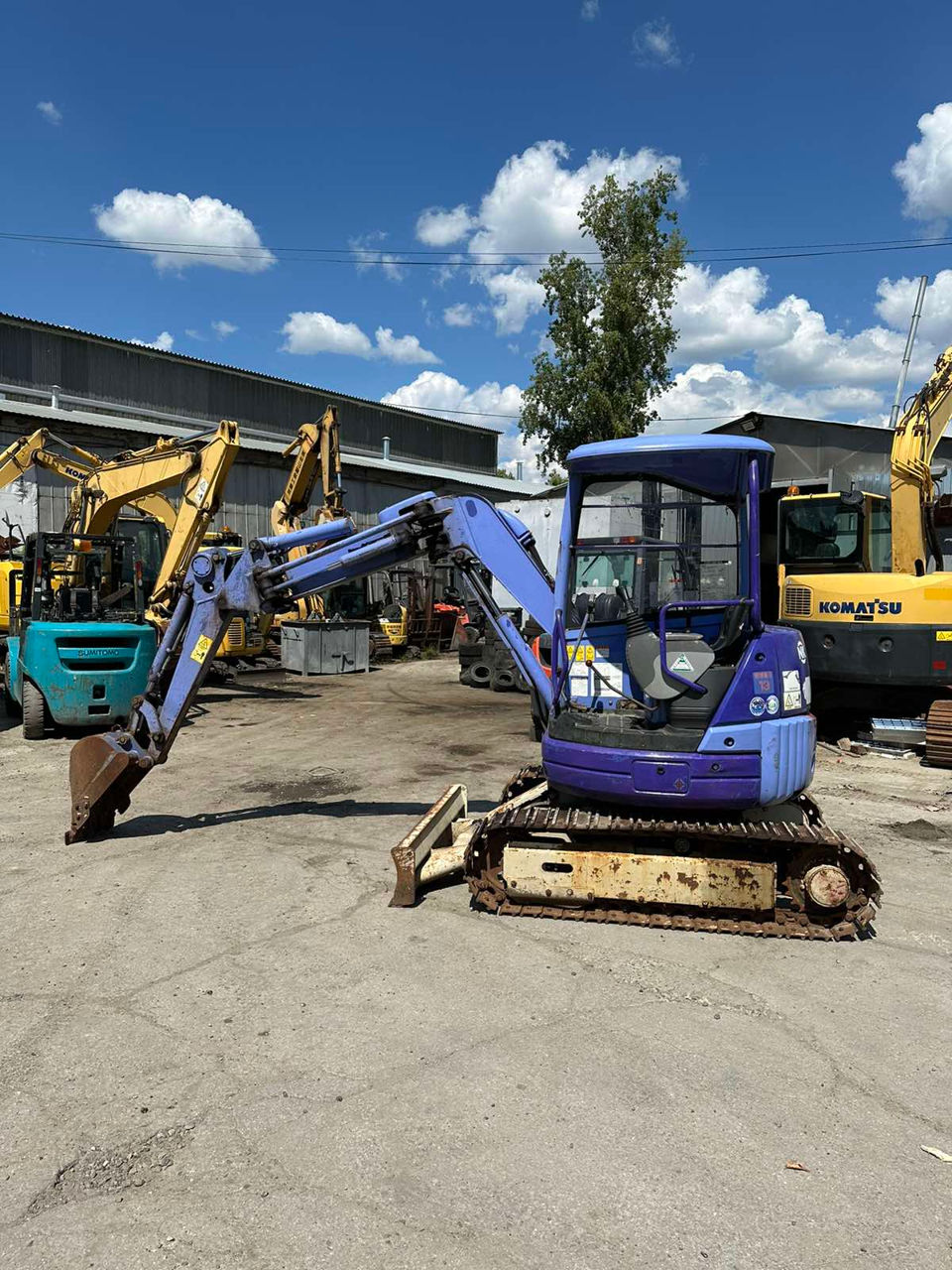 Excavator komatsu pc28uu-3 / экскаватор komatsu pc28uu-3