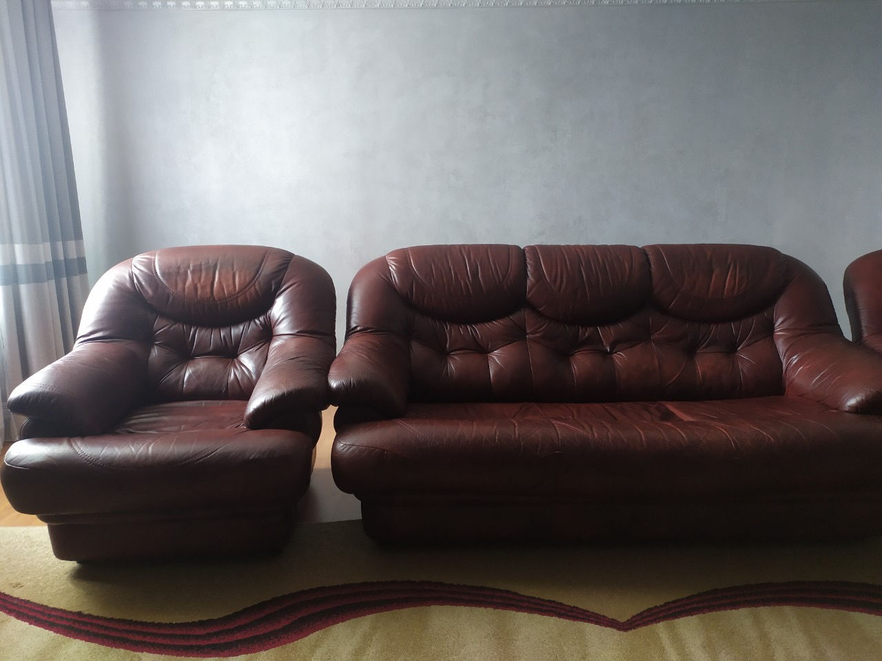 Canapea moale din piele