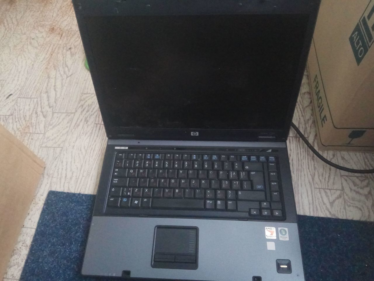 Ноутбук HP Compaq 6715b на запчасти 300Lei