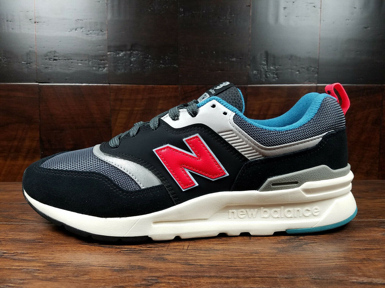 Оригинальные кроссовки New Balance