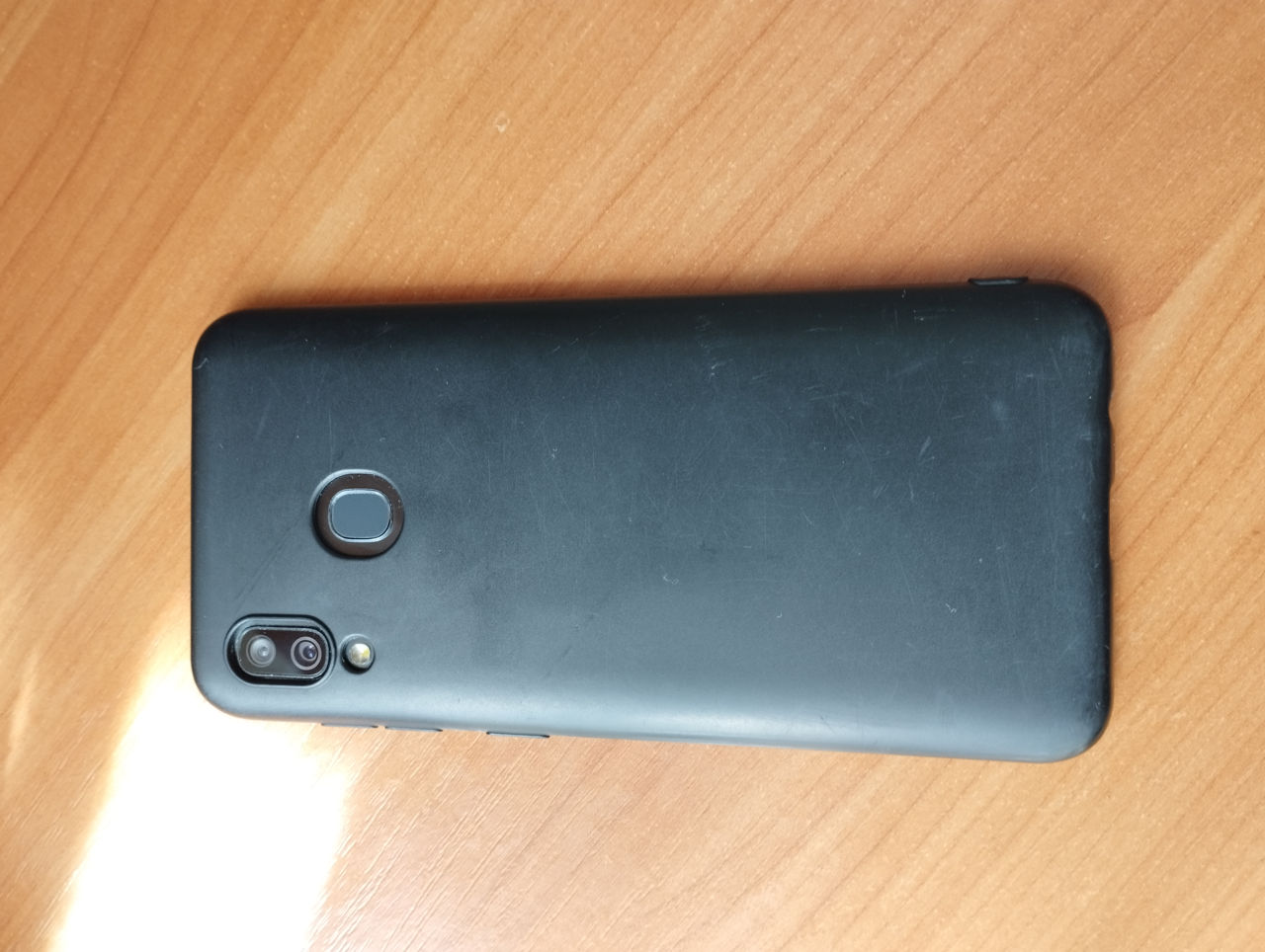 Samsung Galaxy A30