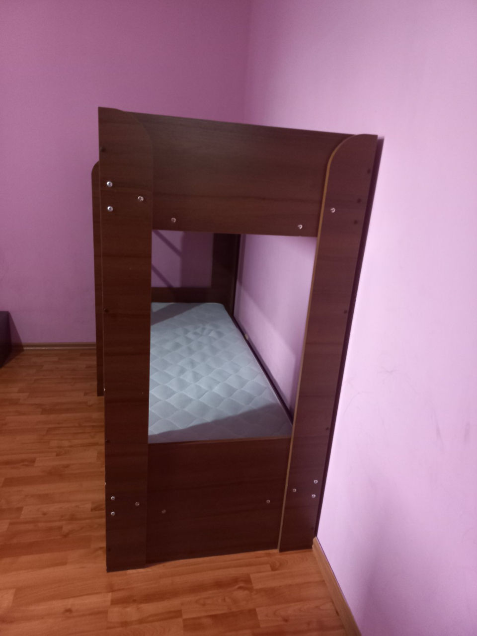 Детская двухъярусная кровать