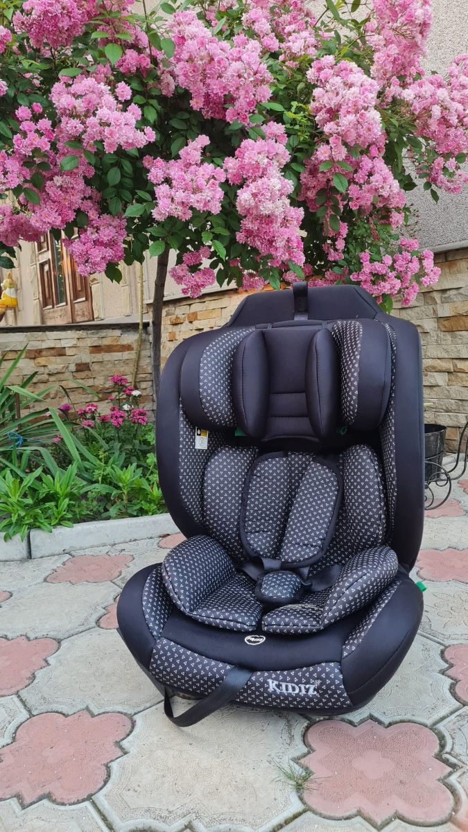 Scaun auto pentru copii