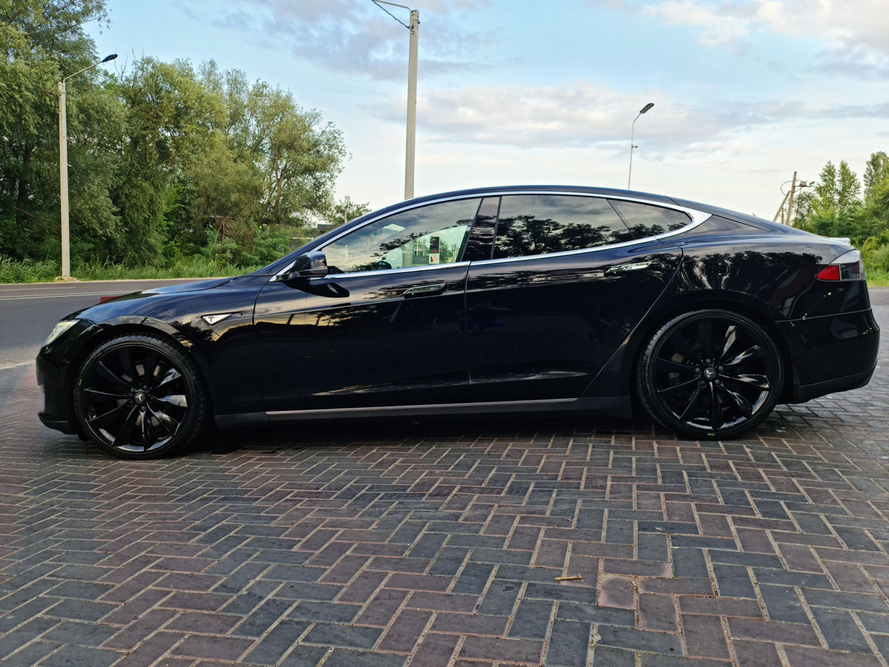 Tesla Model S