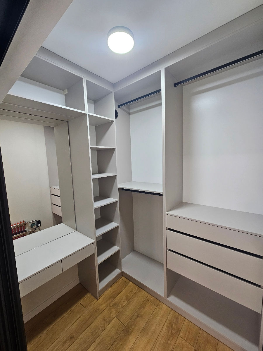 Casa tip duplex!