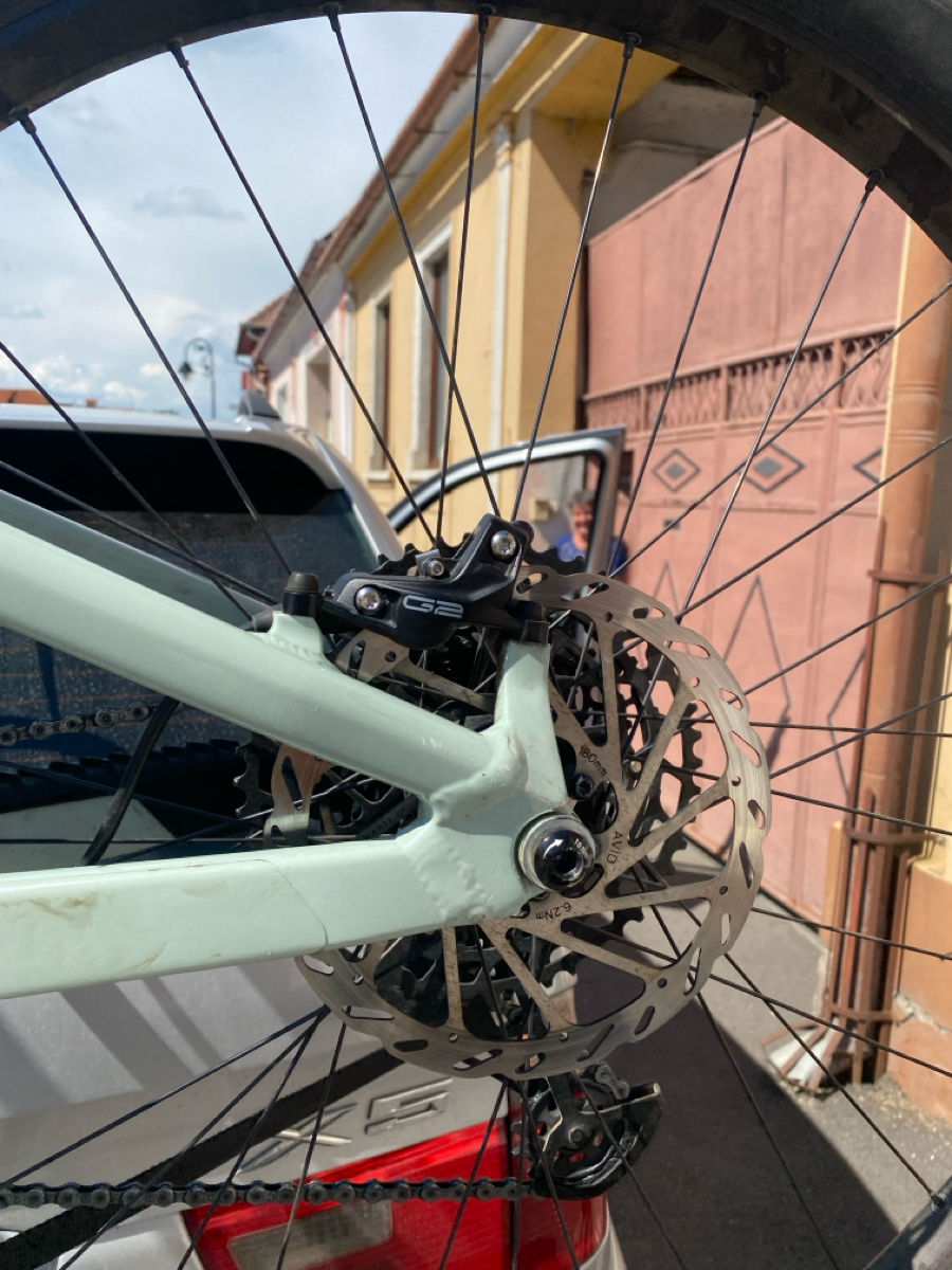 Vând frâne Sram g2r