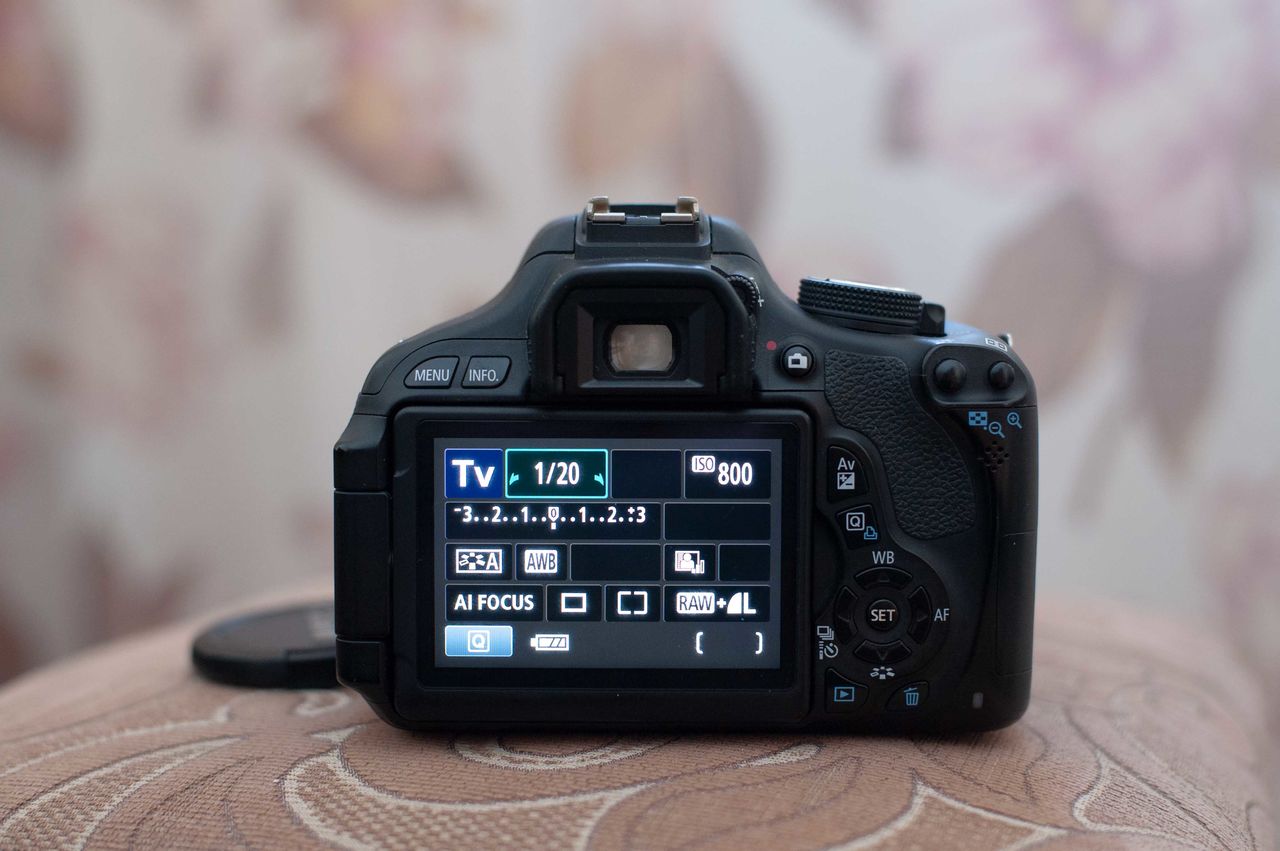 Canon 600D Kit