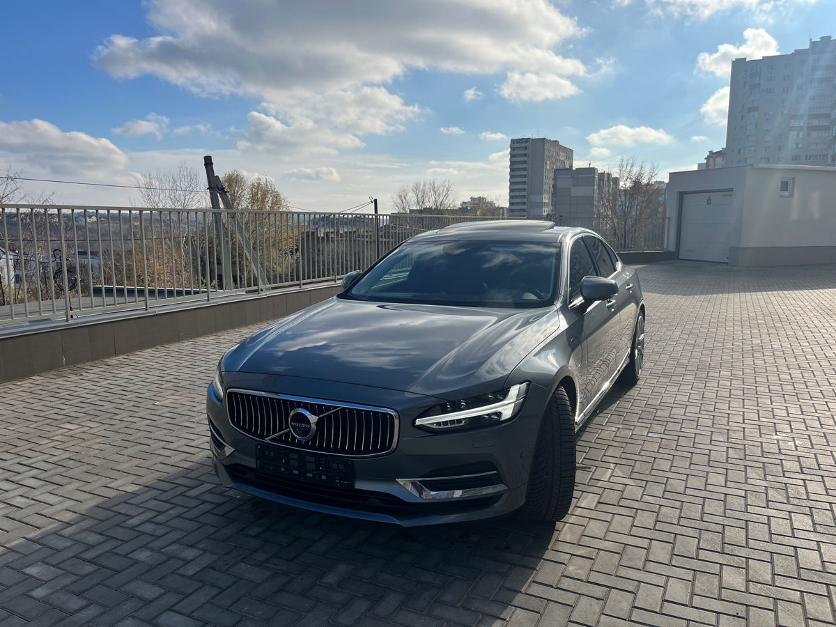 Volvo S90 an. 2017 cu rulaj 127000 km, Plug-in Hybrid (benzină), 27700