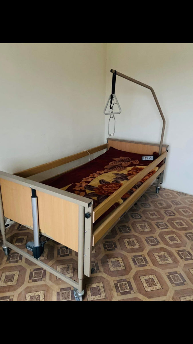 Pat electric pentru îngrijire pacienți