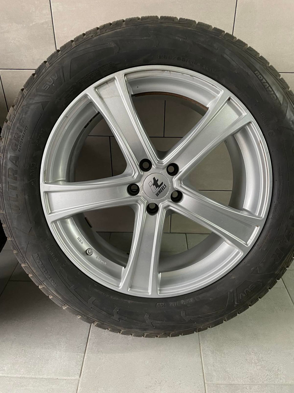 255 55 r19 Anvelope cu Jante Jaguar F Pace