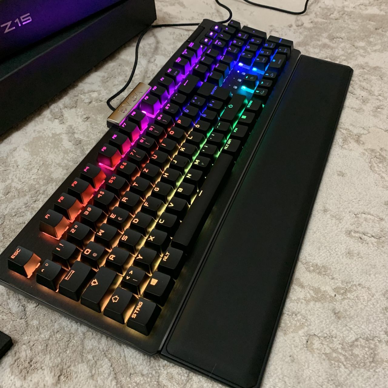 Tastatură mecanică EVGA Z15 RGB / механическая клавиатура