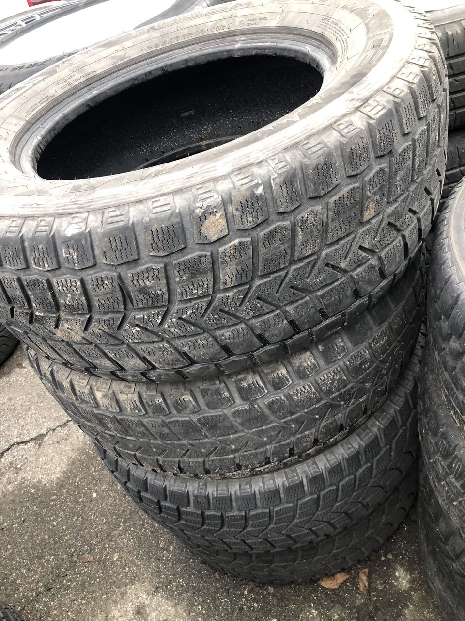 285/60 R18 M+S
