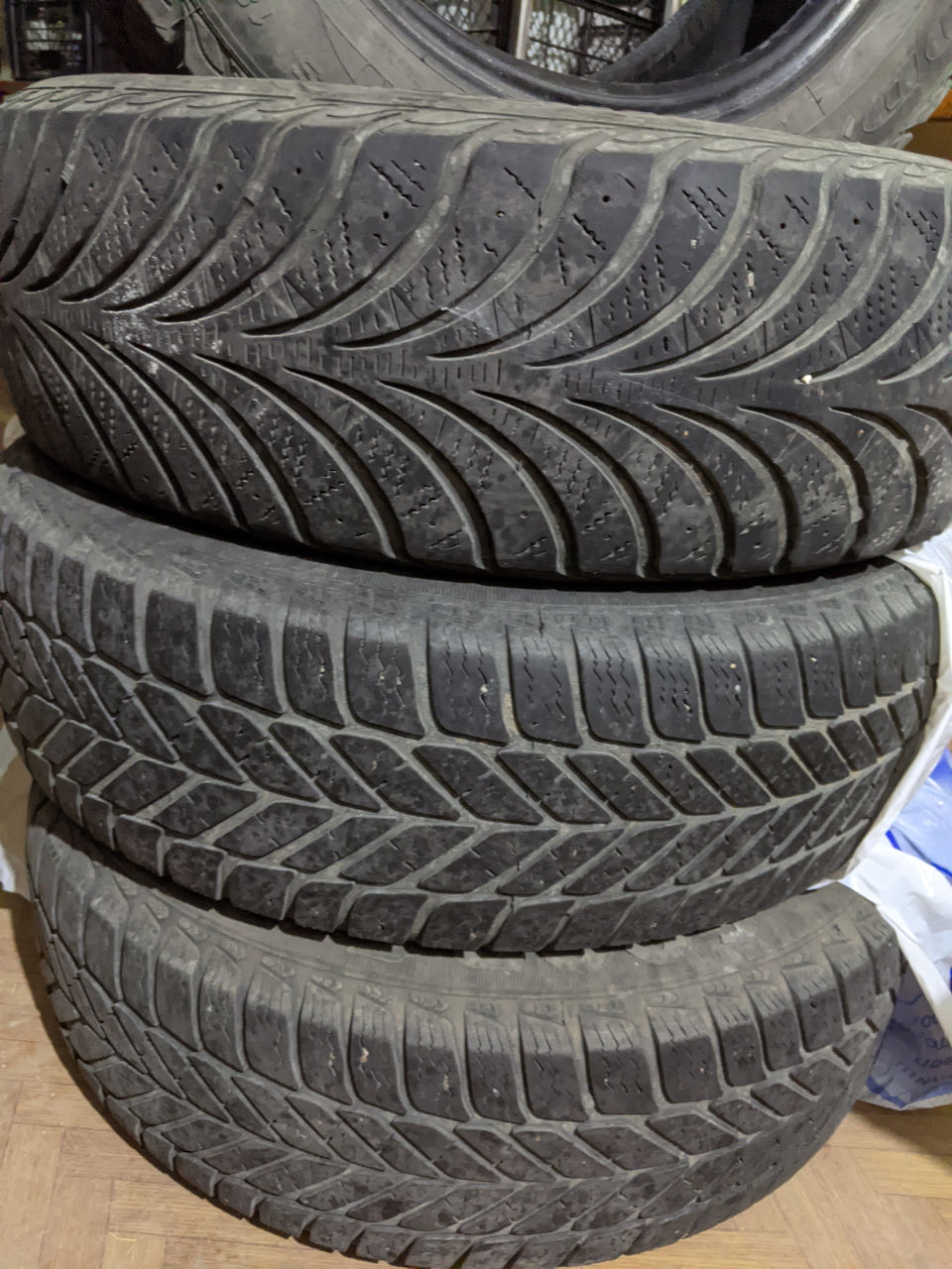 Anvelope iarna GOOD YEAR r15 185/65