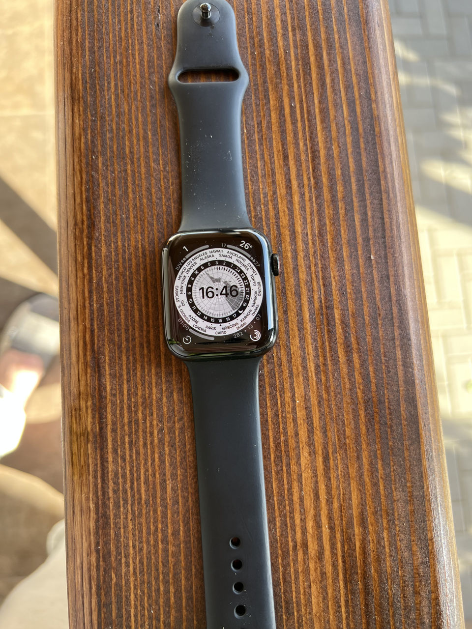 apple watch 4 ( 44 mm )