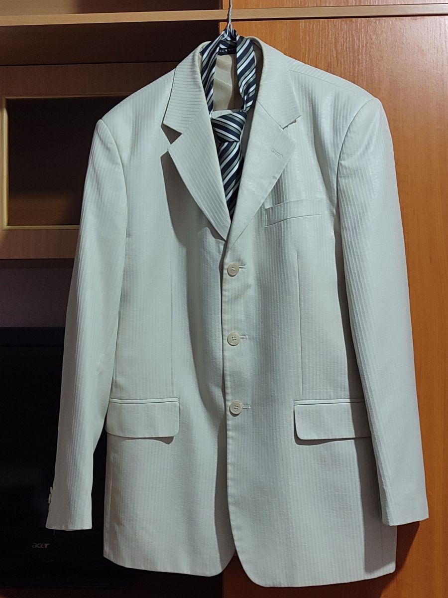 Se vinde costum de gală (Galant Style) în stare foarte bună!